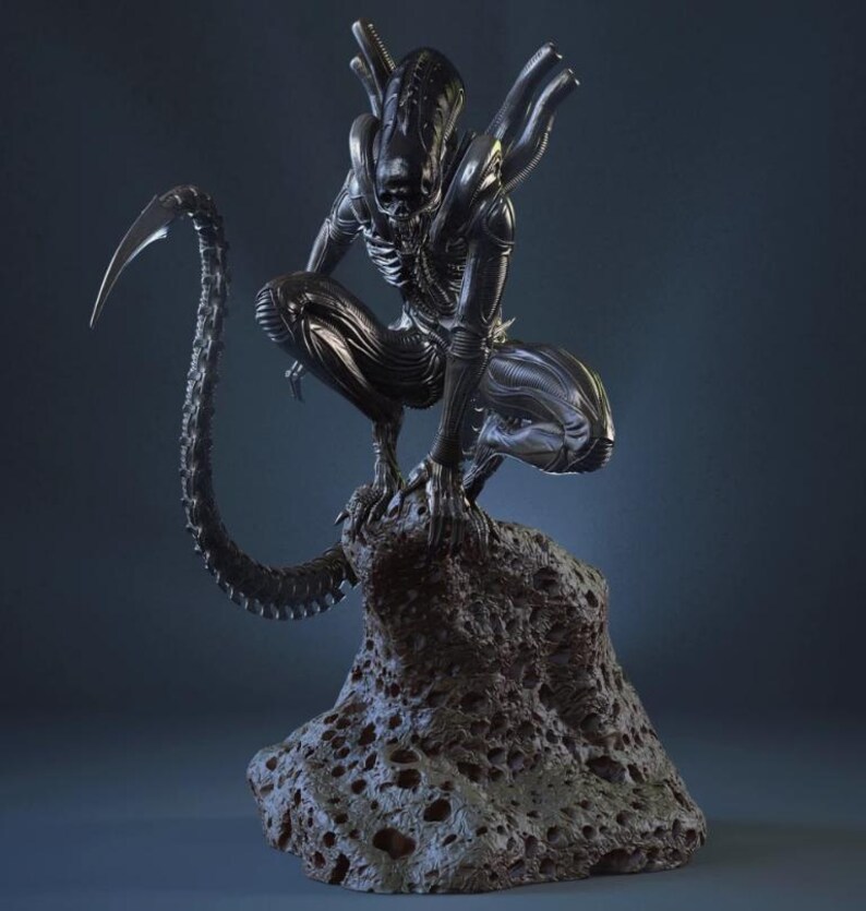 Xenomorph Alien Franchise perched - Etsy