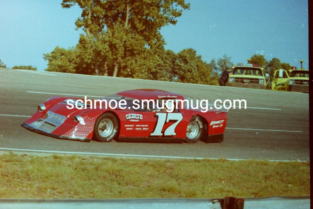 BOBBY ALLISON 8x10, 1982 - Kalamazoo Speedway, Outlaw Late Model; #925 ...