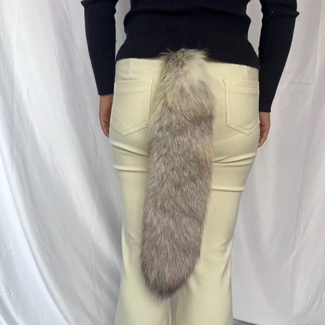 19" Fox Tails, Ethical Taxidermy Therian Tail Cosplay: Gray Gold, Clip ...