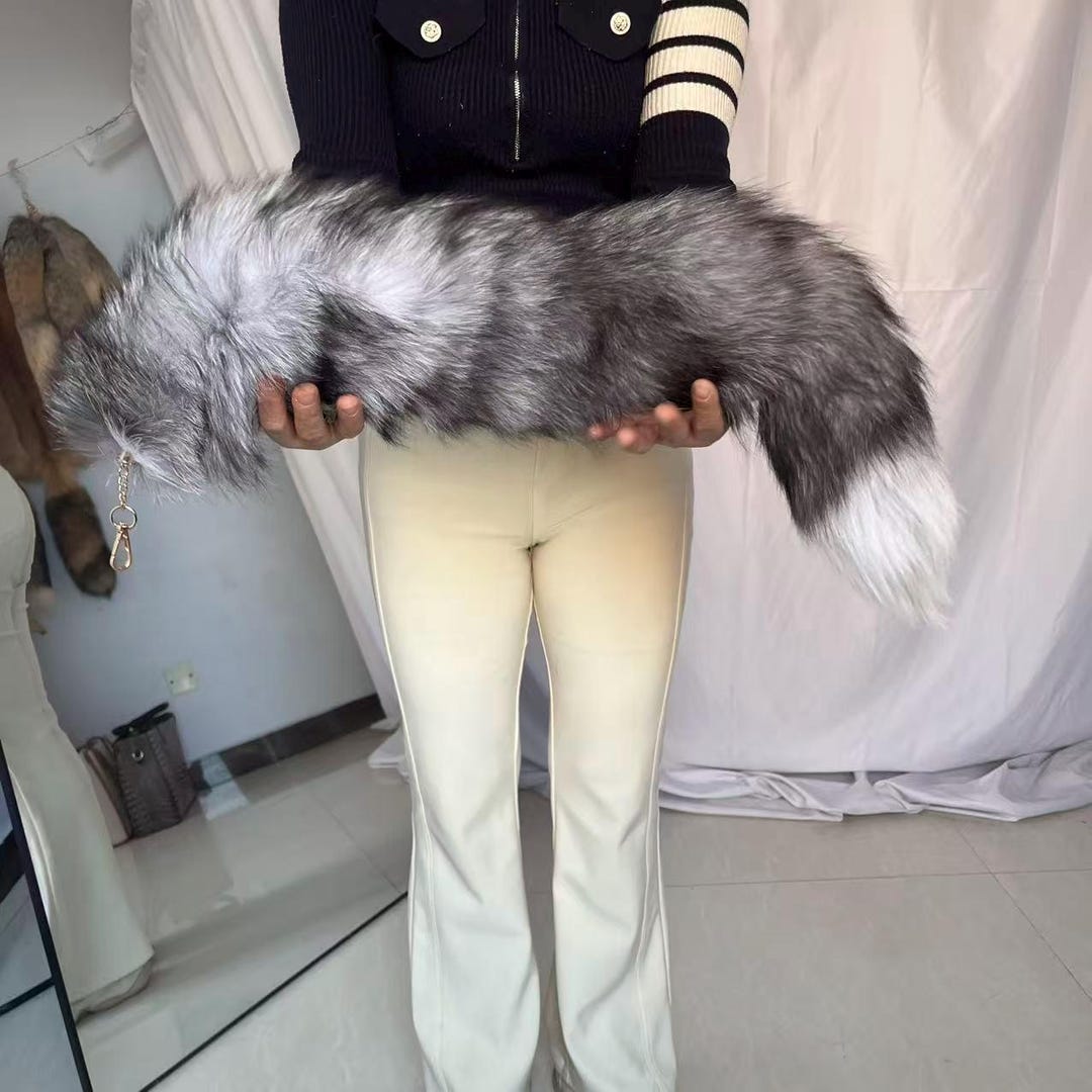 26" Fox Tails, Ethical Taxidermy Therian Tail Cosplay: Gray, Clip On ...
