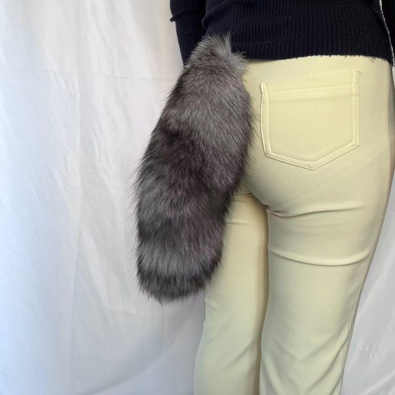17" Fox Tails, Ethical Taxidermy Therian Tail Cosplay: Gray Black, Clip ...