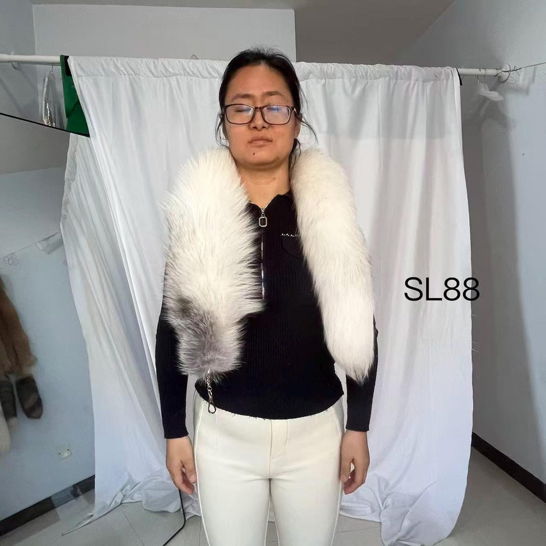 45" Fox Tails, Ethical Taxidermy Therian Tail Cosplay: Gray White, Clip ...
