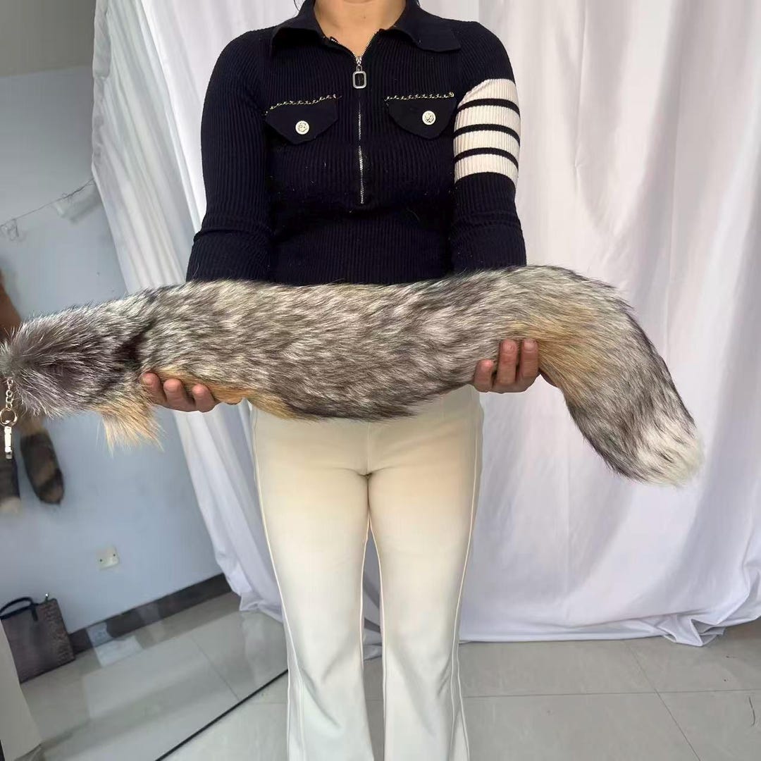 26" Fox Tails, Ethical Taxidermy Therian Tail Cosplay: Gray Gold, Clip ...