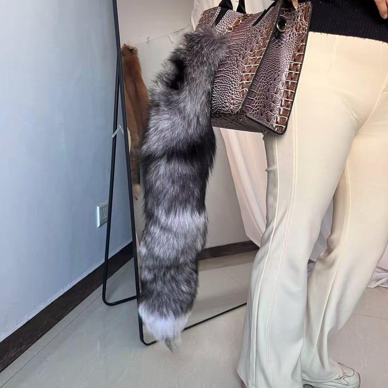 26" Fox Tails, Ethical Taxidermy Therian Tail Cosplay: Gray, Clip On ...