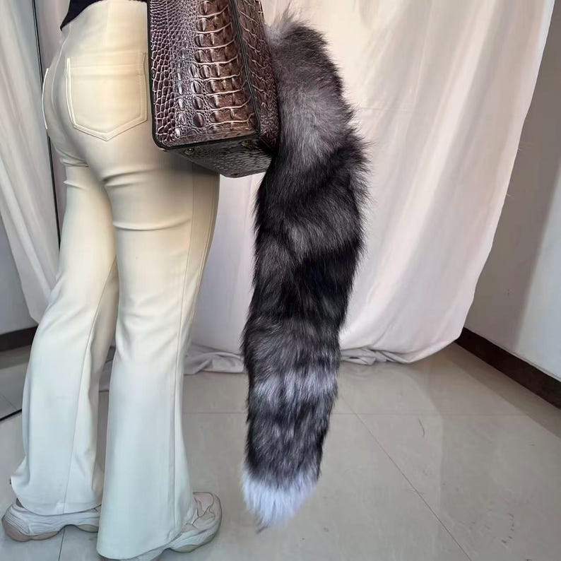 26" Fox Tails, Ethical Taxidermy Therian Tail Cosplay: Gray, Clip On ...