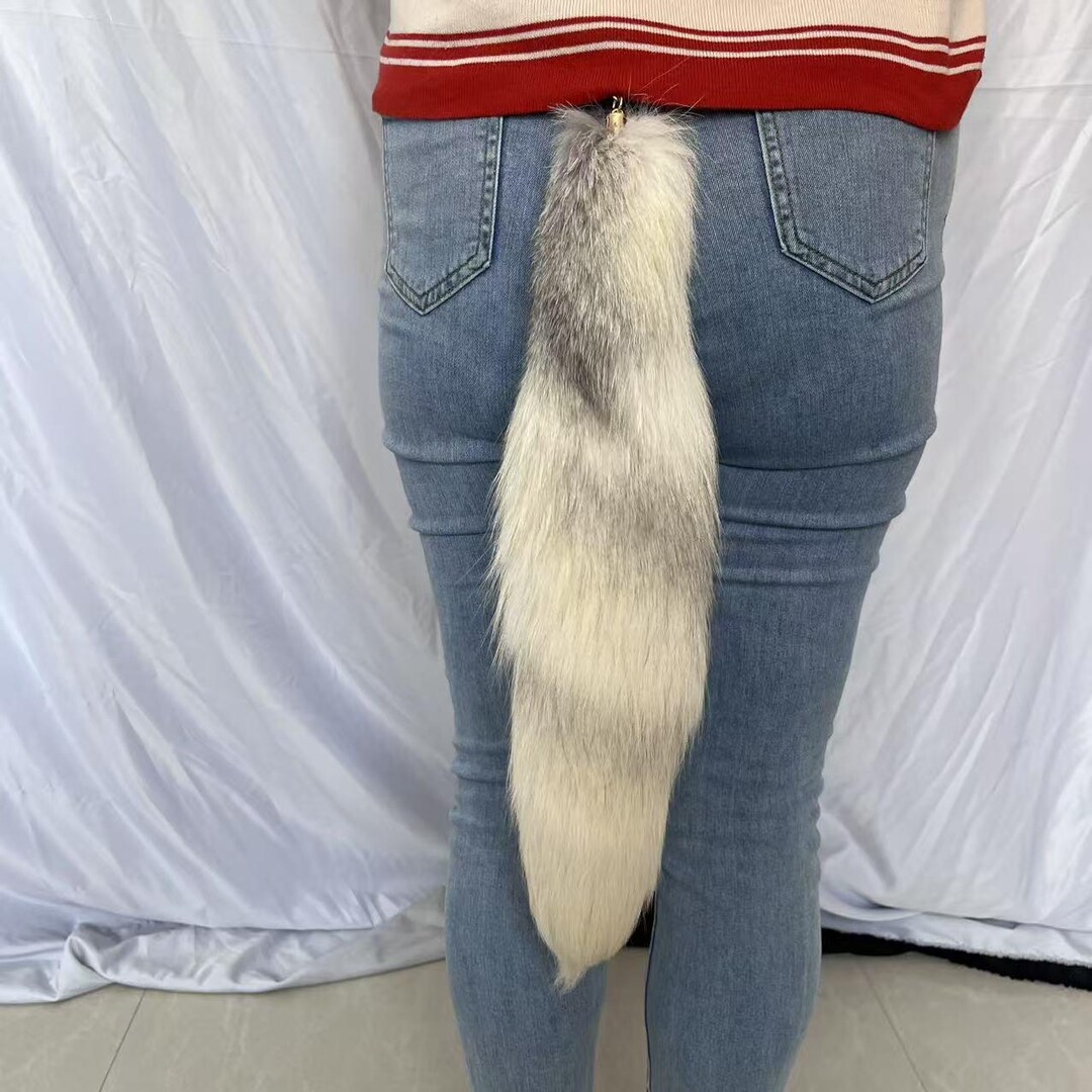 17" Fox Tails, Ethical Taxidermy Therian Tail Cosplay: White Gray, Clip ...