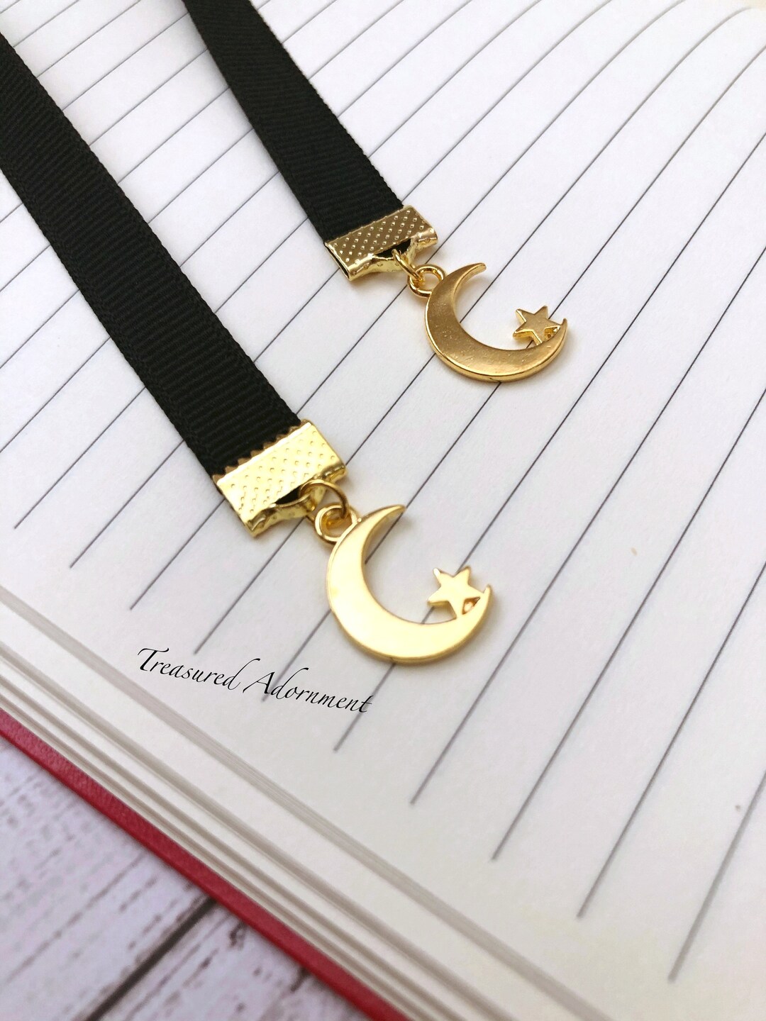 Marcador, Luna creciente y marcador de estrella, oro, cinta negra ...