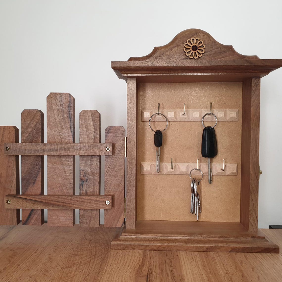 Wooden Key Holder, Natural Wood Key Hanger, Handmade Key Organizer ...