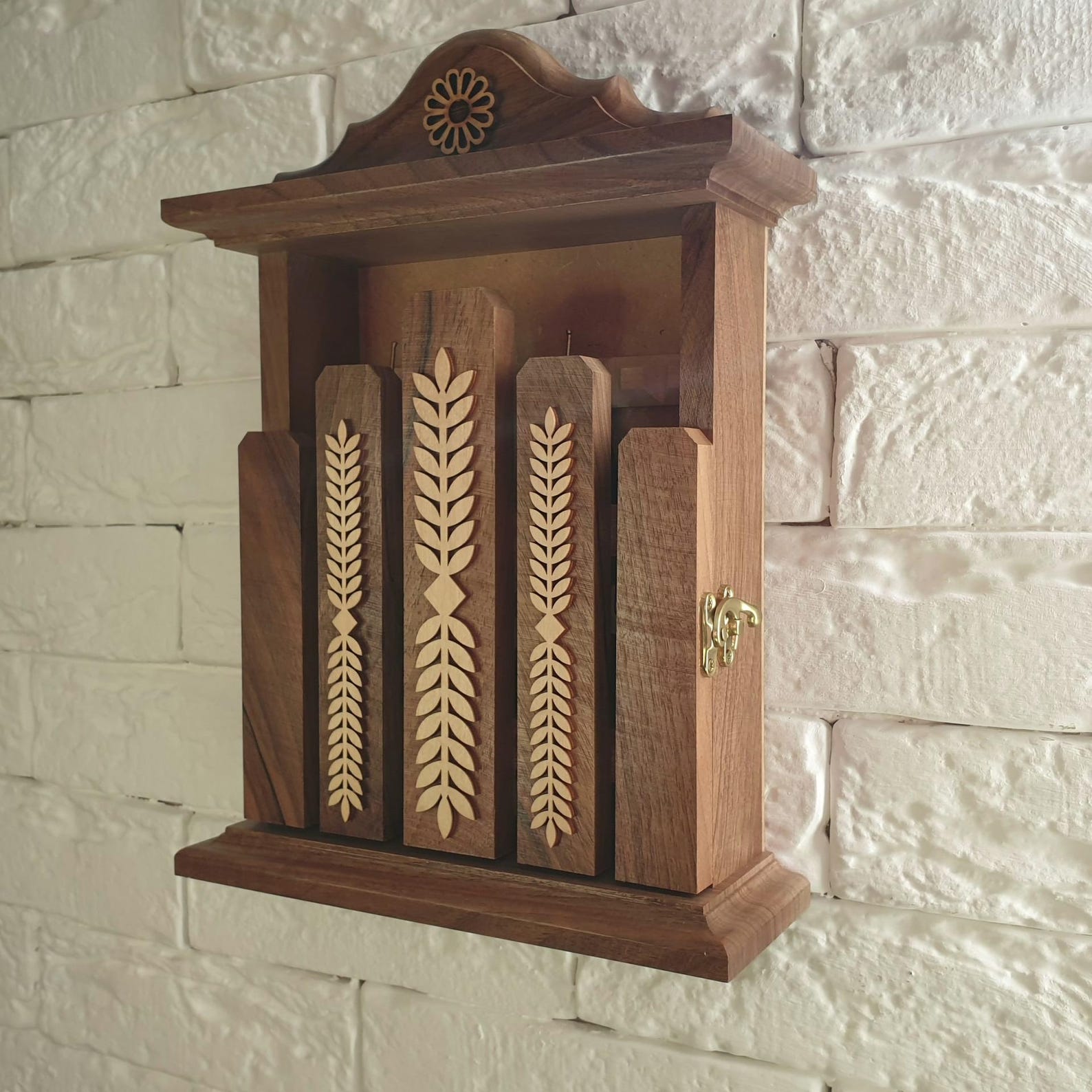 Wooden Key Holder, Natural Wood Key Hanger, Handmade Key Organizer ...