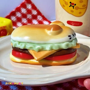 Teriyaki Cat Burger Squeeze Toy - Adorable Kawaii Stress Relief Gift ...
