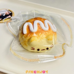 Adorable Cat Bread Squeeze Toy, Soft Pineapple Bun Stress Relief ...