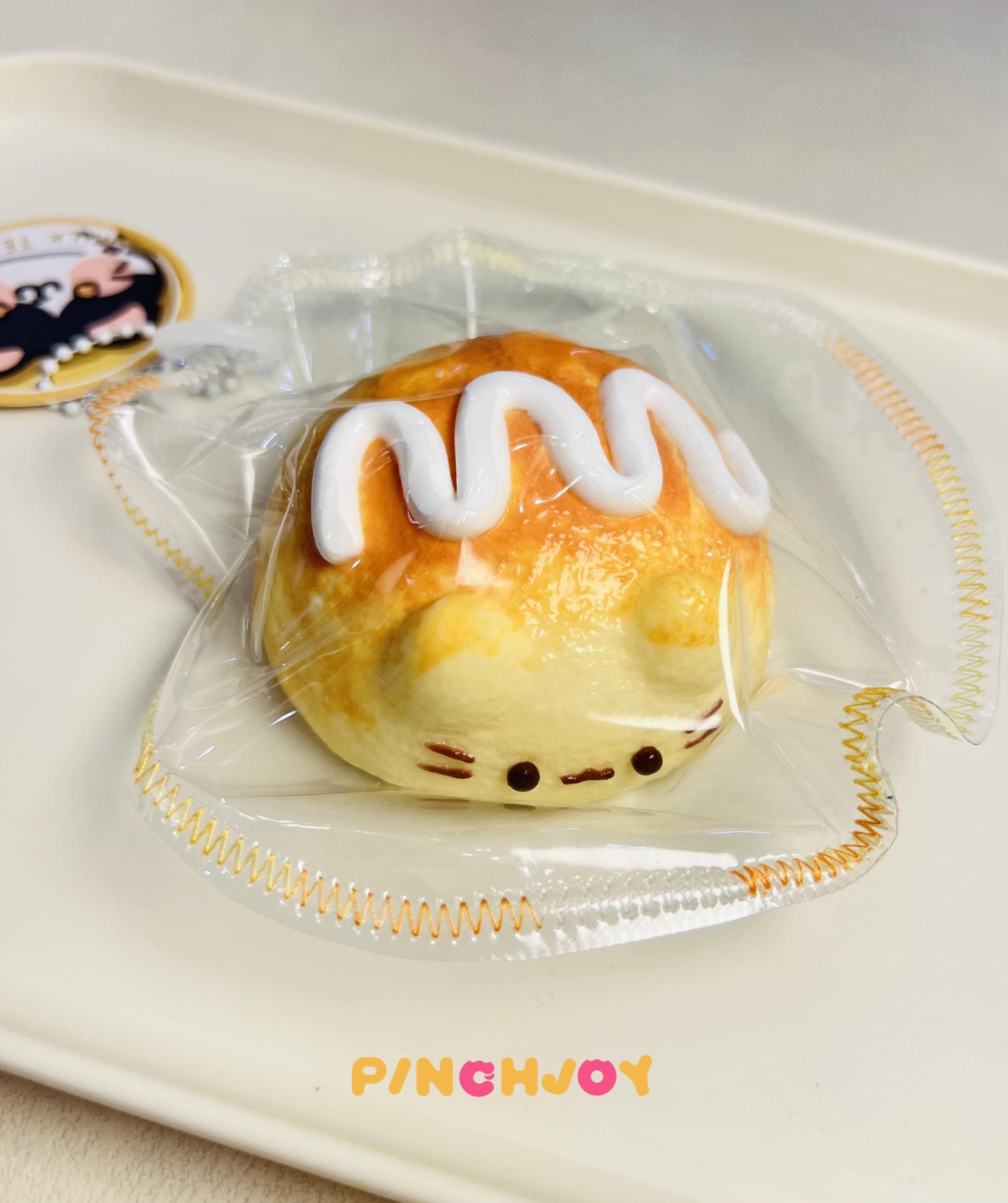 Adorable Cat Bread Squeeze Toy, Soft Pineapple Bun Stress Relief ...