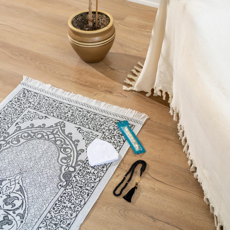 Prayer Mat, Muslim Prayer Rug, Miswak Sticks for Teeth, Kufi Hats ...