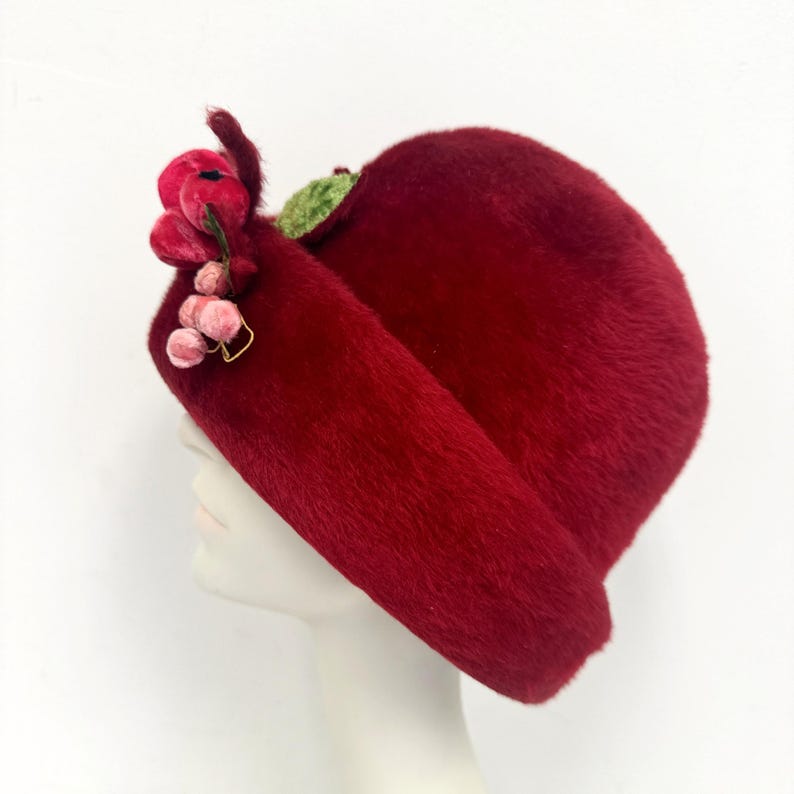 Vintage Red Cloche Hat | 1930s Faux Fur With Velvet Berries - Etsy