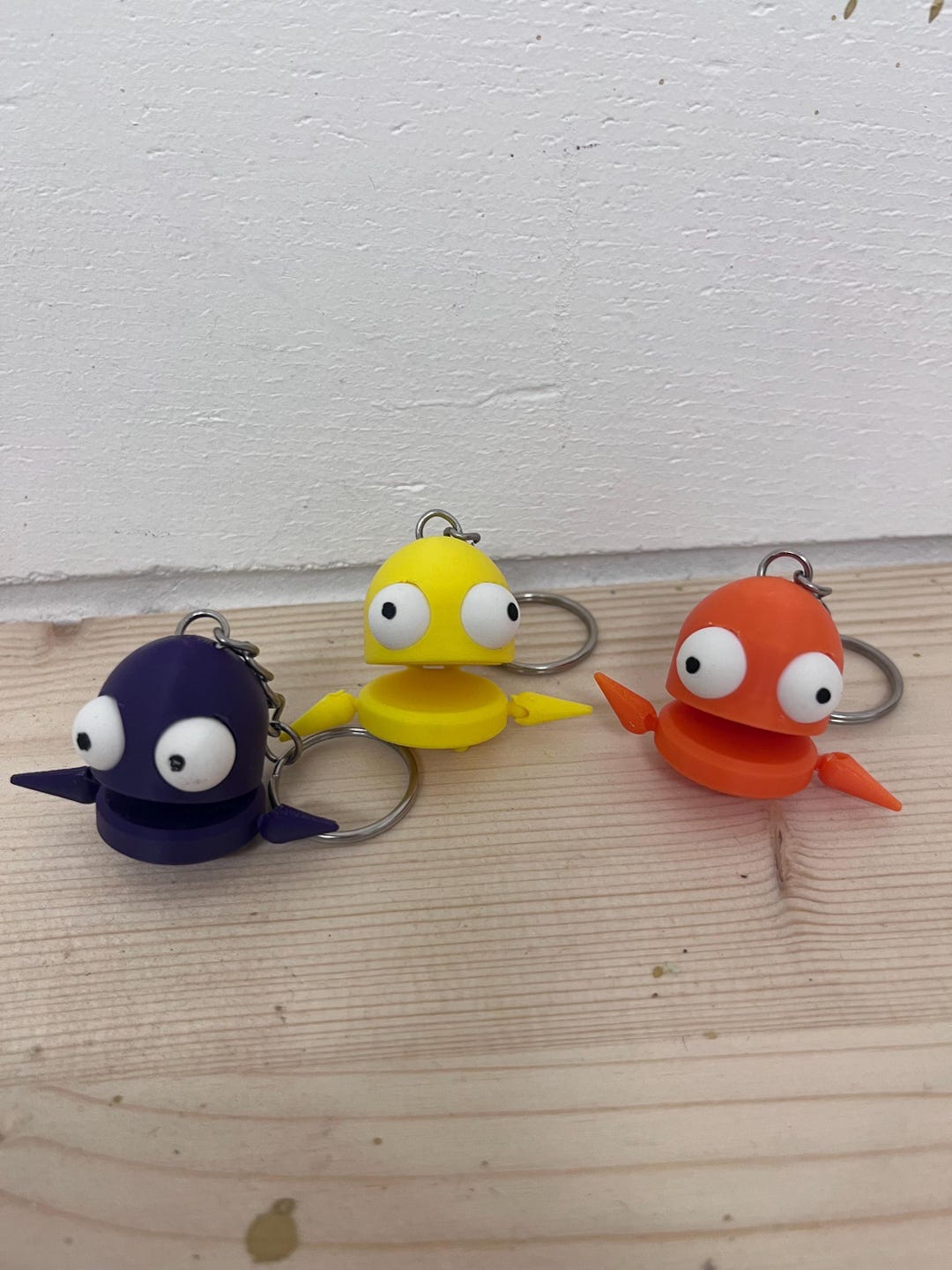 3D Printed REPO Game Character Key-rings, Crouched Pose, Poseable Arms ...