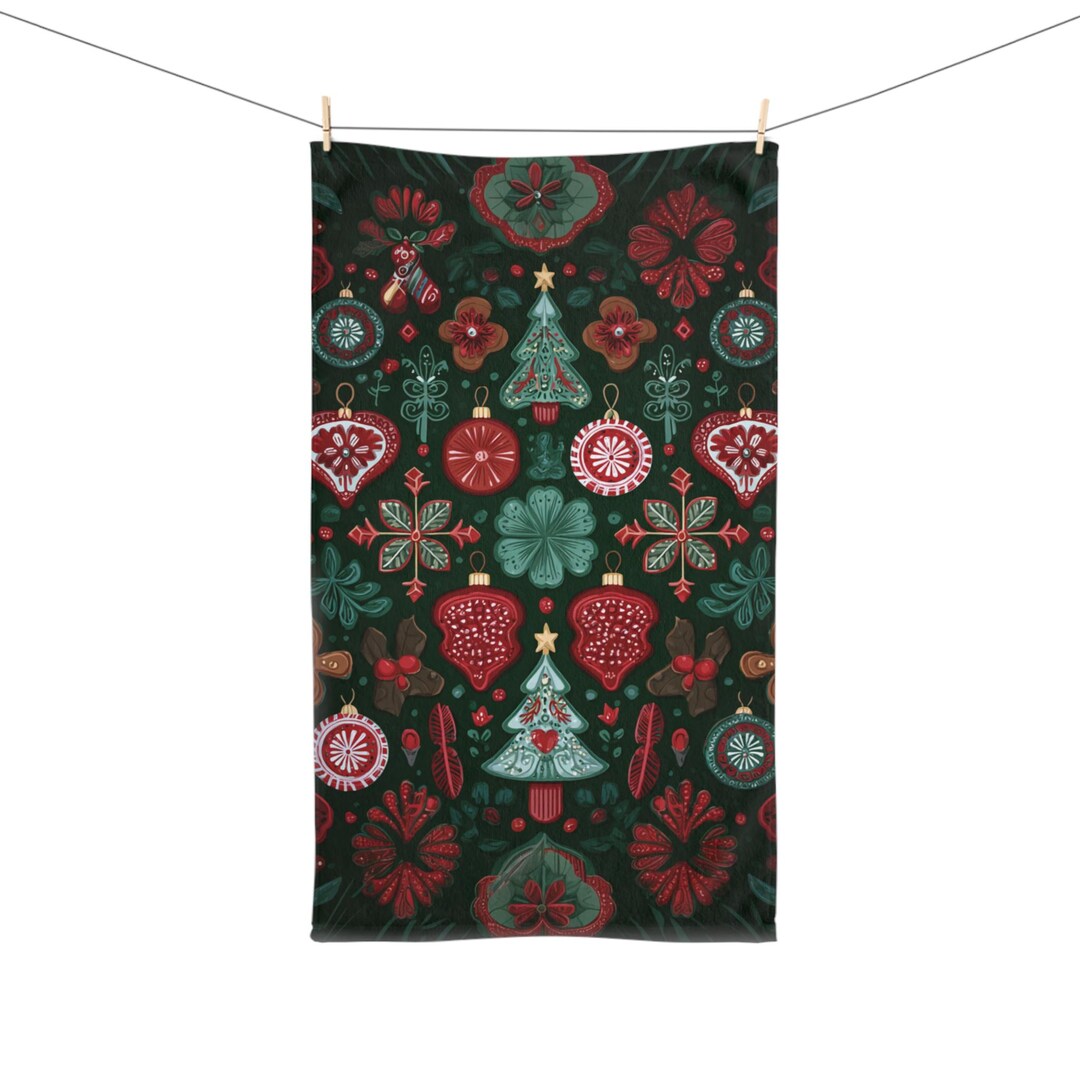 Christmas Tree Hand Towel Green and Red Festive Hand Towels Soft Plush ...