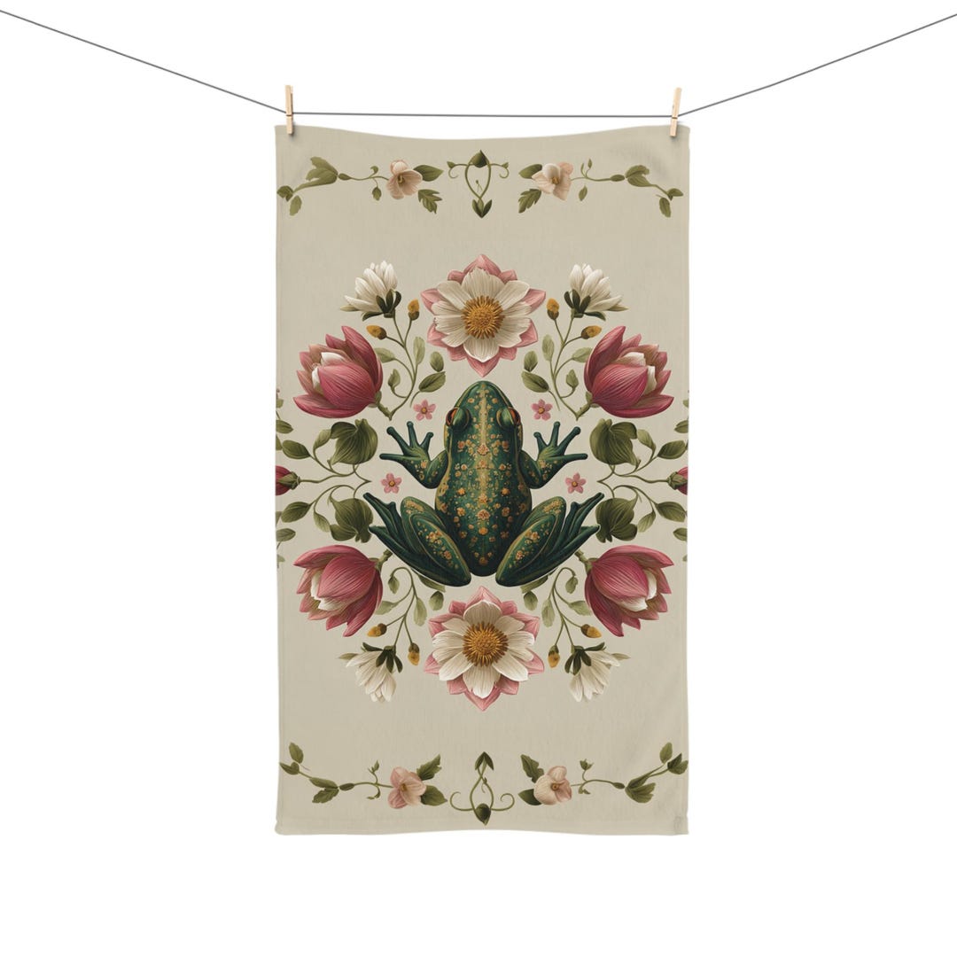 Frog Floral Hand Towel: Botanical Bathroom Decor Animal Print Home ...