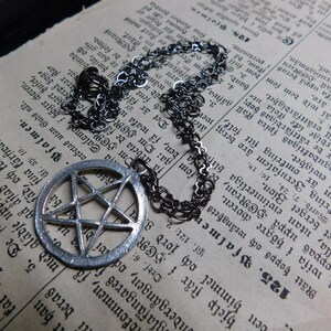 Hedgewitch. Pentagram Wiccan Star Symbol Protection Heathen Necklace # ...