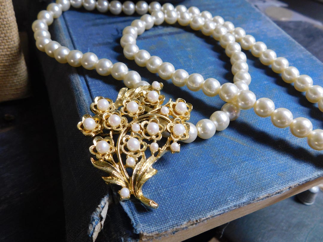 A Tussie-mussie for the Lady on Her Wedding Day, Vintage Faux Pearl ...