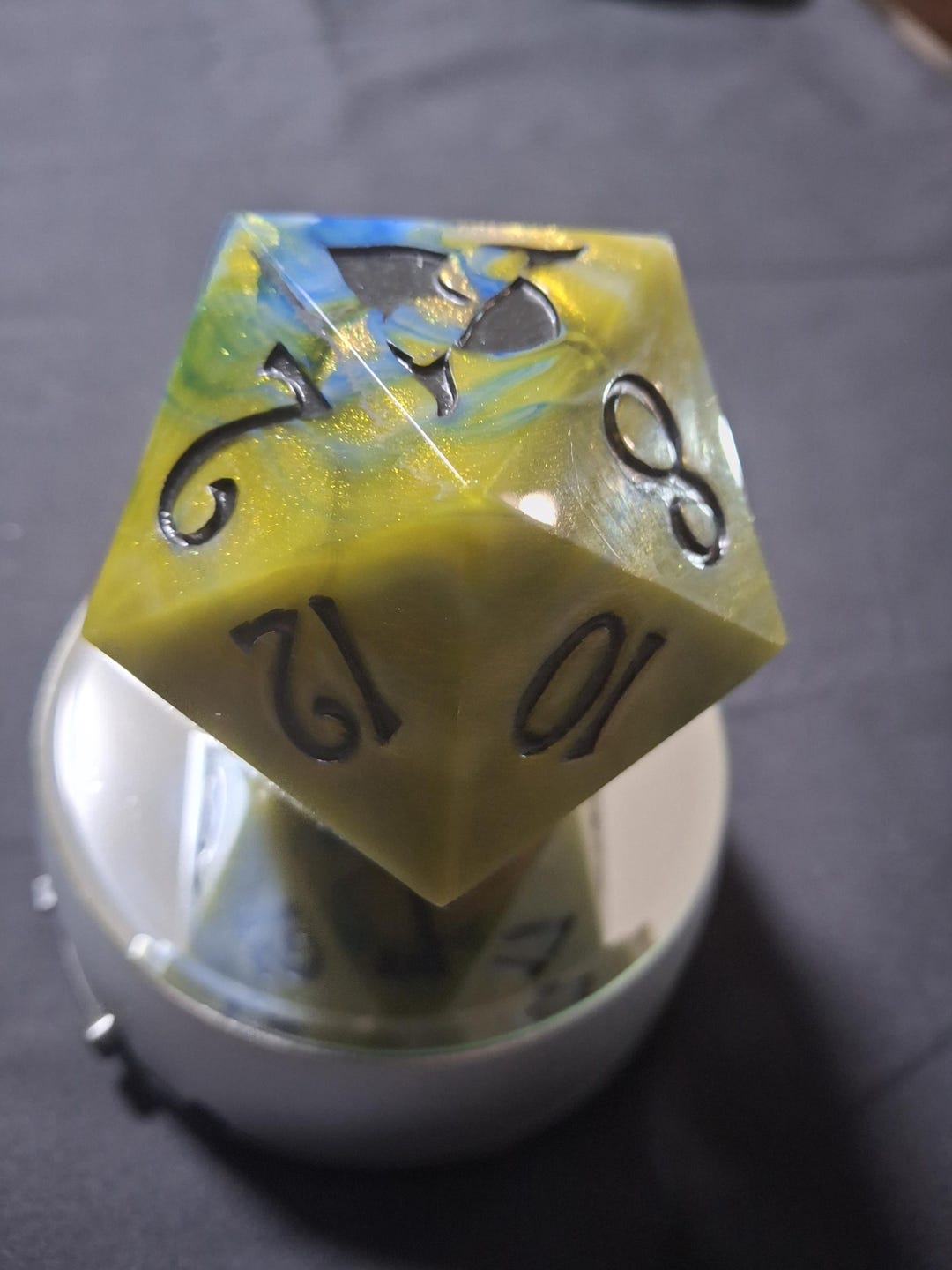 Color-shift Resin D20 Dice: Mystical Blue Gold RPG Gaming (78mm Chonk ...