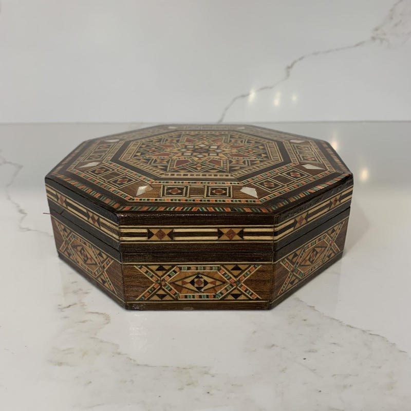 Syria Gifts - 60+ Gift Ideas for 2025