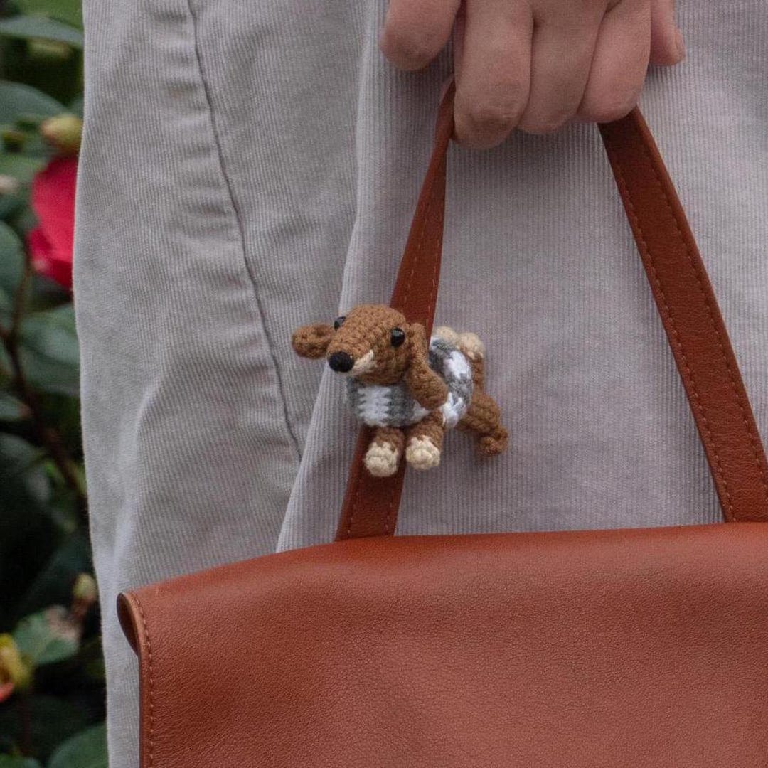 Sausage Dog Keychain || Crochet Dog Bag Charm, Dachshund Keychain ...