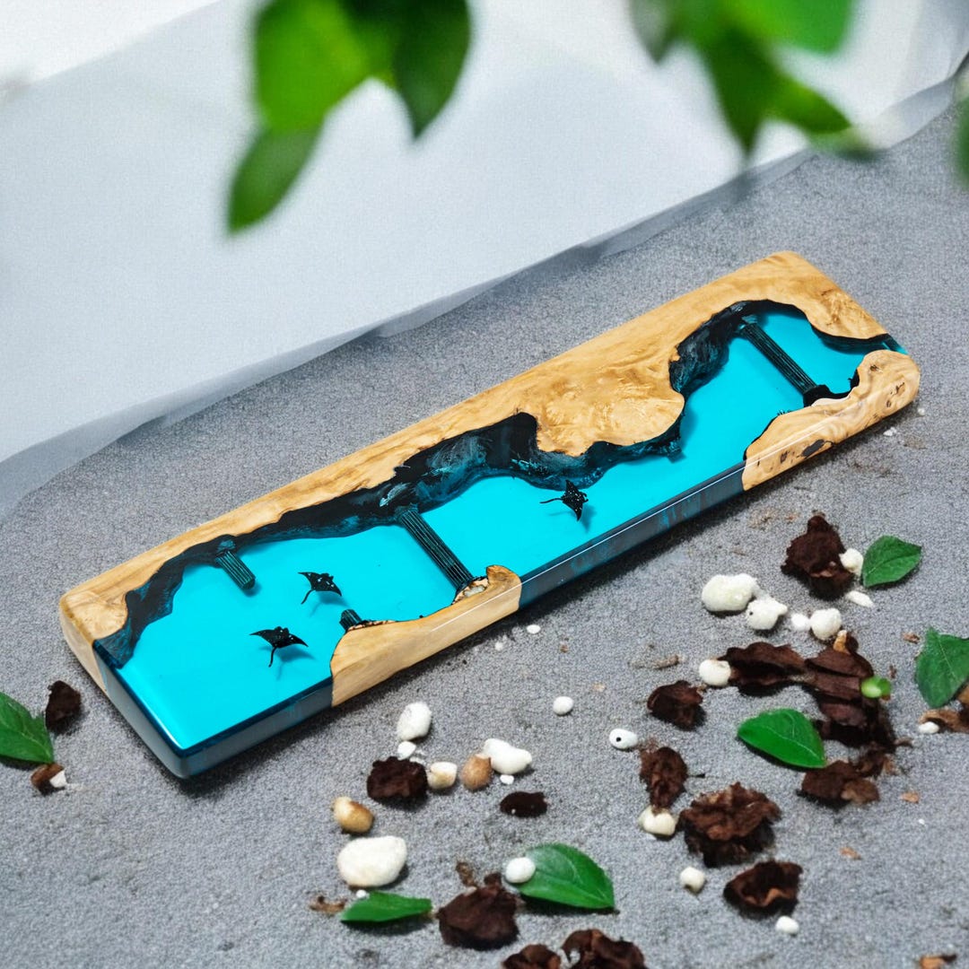 Manta Ray Wrist Rest, Ocean Resin Wrist Rest, Custom Wrist Rest, Wood ...