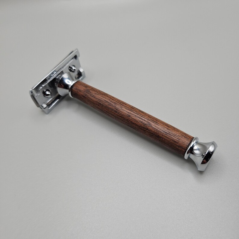 DE Safety Razor With Walnut Wood Handle - Etsy