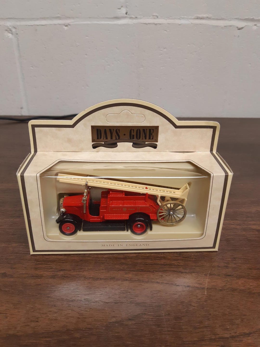 Days Gone Vintage Fire Truck Model - Etsy UK