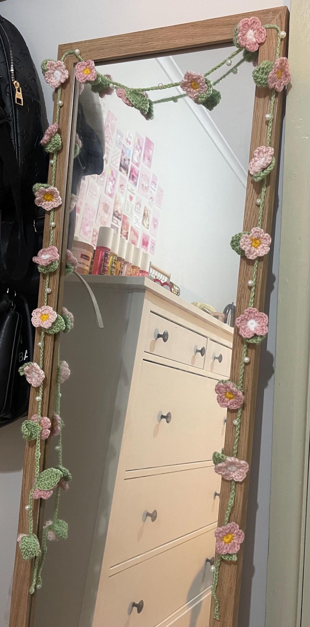 Crochet Mirror Pink Flower Garland - Etsy