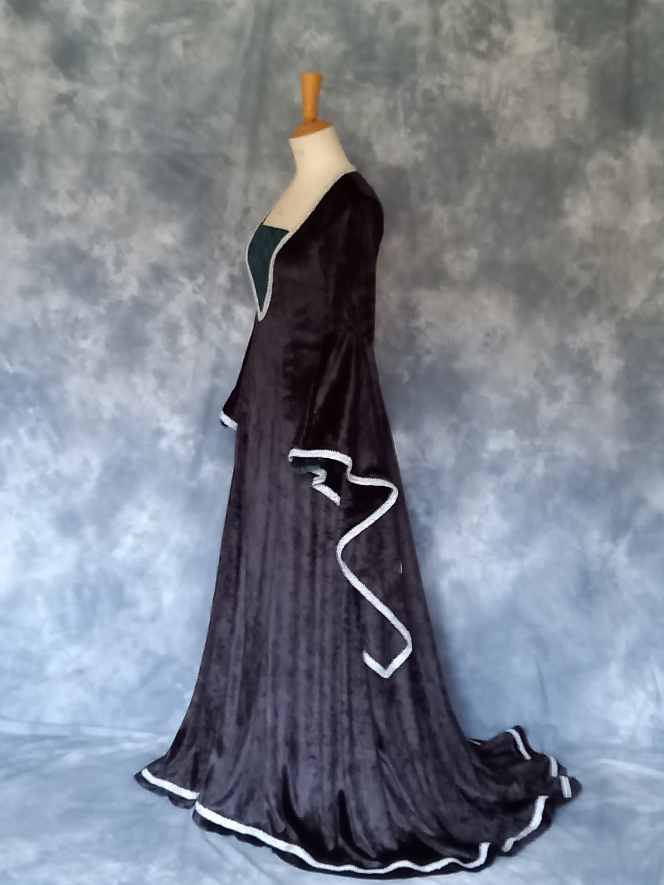 Eleanor, a Medieval, Renaissance, Pagan Custom Made Handfasting Dress ...