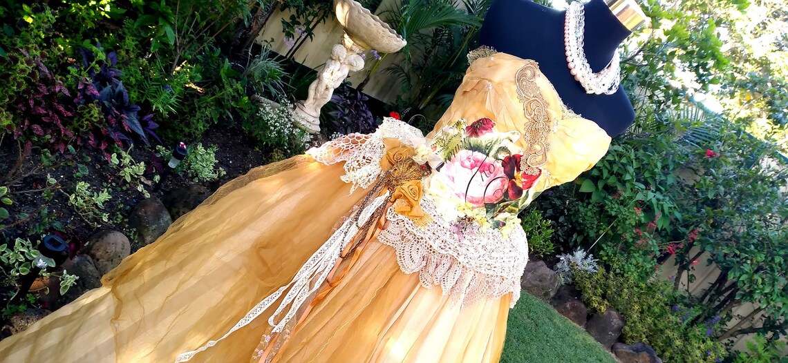 Fairytale Ballgown Bridal Wedding Gown Dress Gothic Goth Boho Bohemian ...