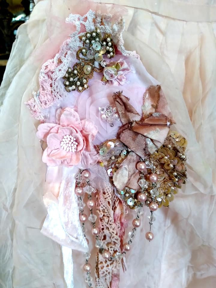 Large Shabby Chic Boho Bohemian Raggy Vintage Antique Textiles Brooch ...