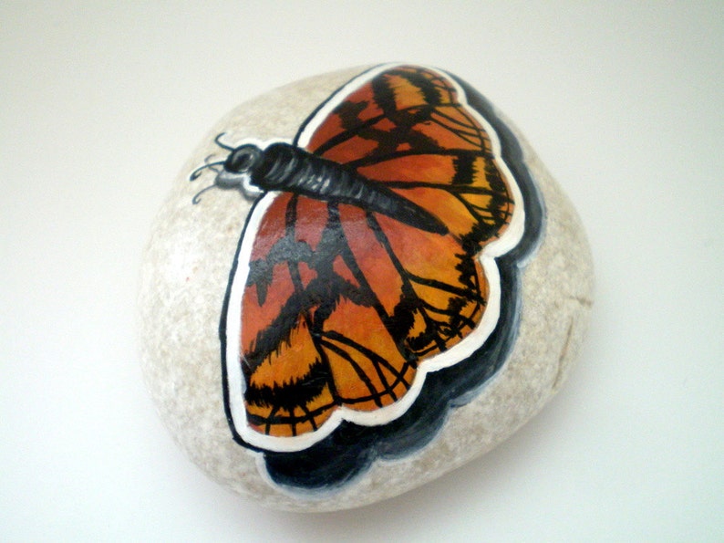 Monarch Butterfly Painted Rock Hand Painted Stone Decor - Etsy