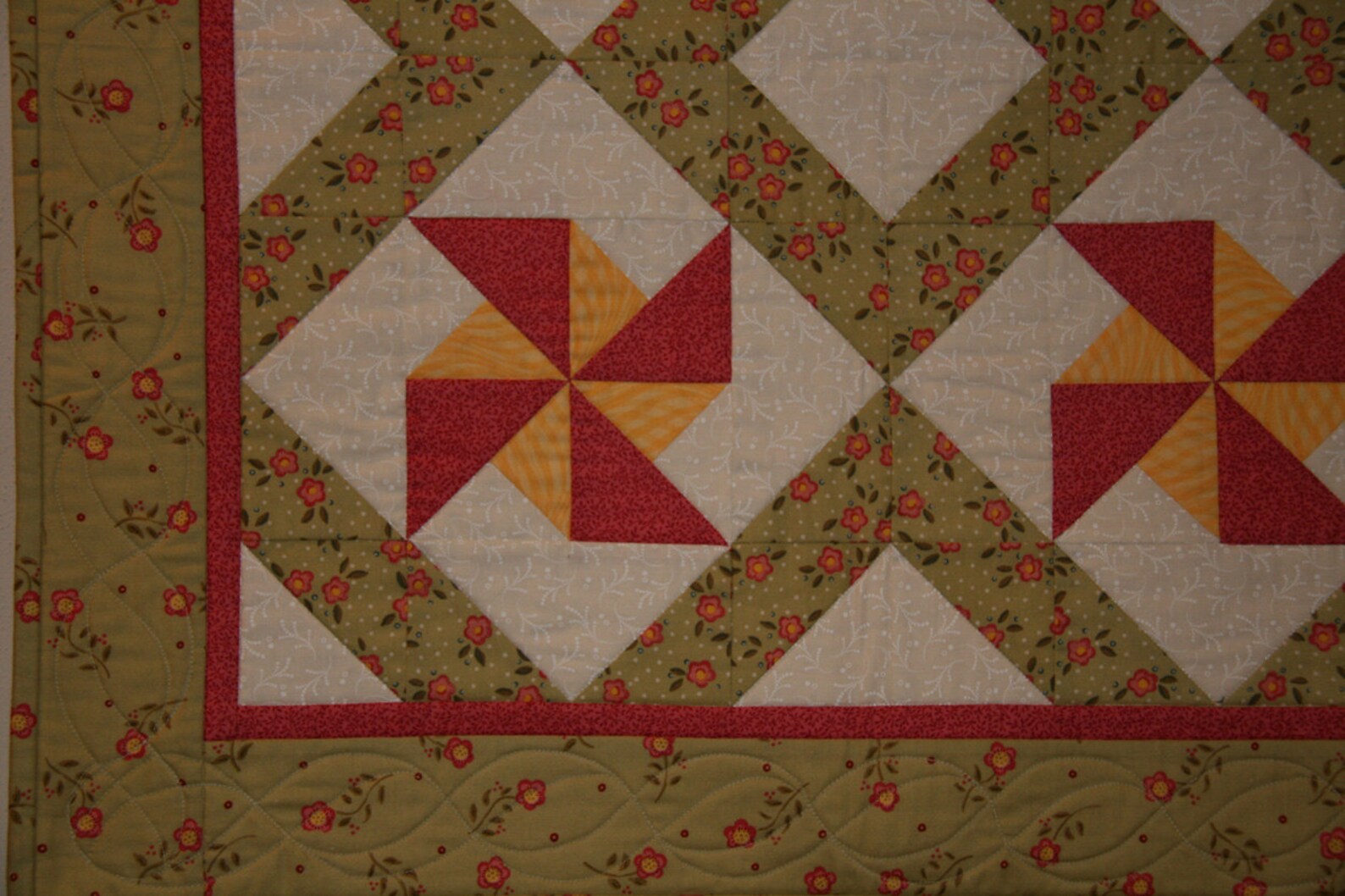 Pinwheel Spin Wall Hanging Kit and Pattern - Pieced and Quilted Wall ...