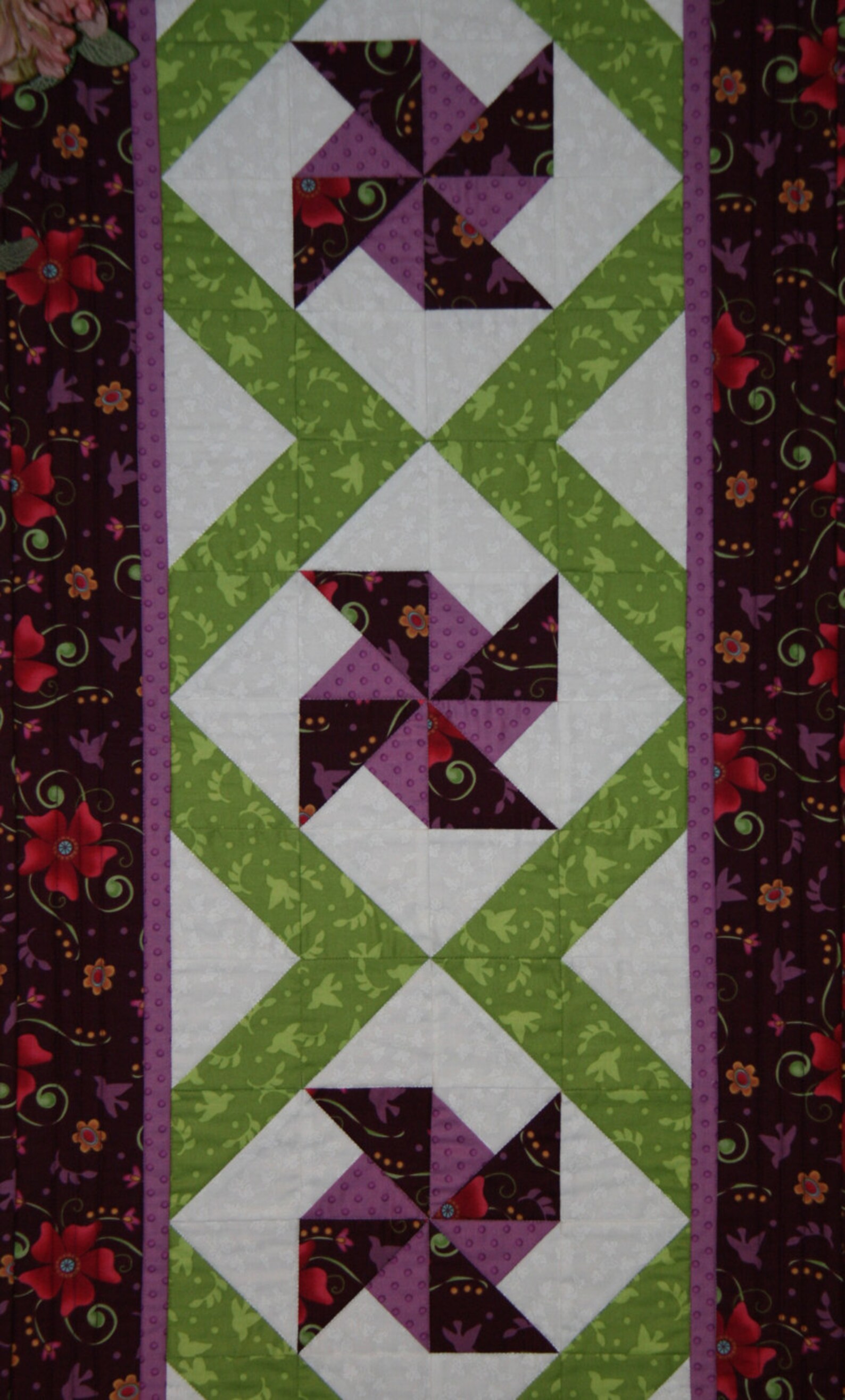 Pinwheel Spin Runner Kit and Pattern - Pieced and Quilted Table Runner ...