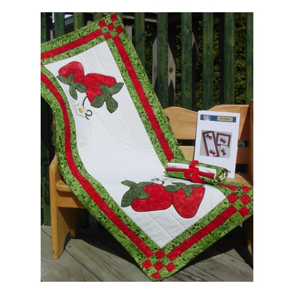 Strawberry Table Runner Pattern - Etsy