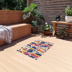 Abstract Faces Outdoor Rug, Modern Home Decor, Patio Decor, Garden Rug ...