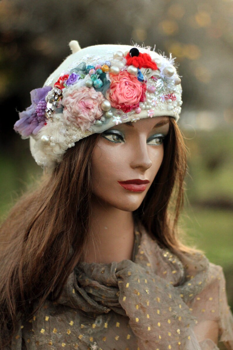 Artsy Boho Embroidered Beret fleurs Boheme Boho - Etsy