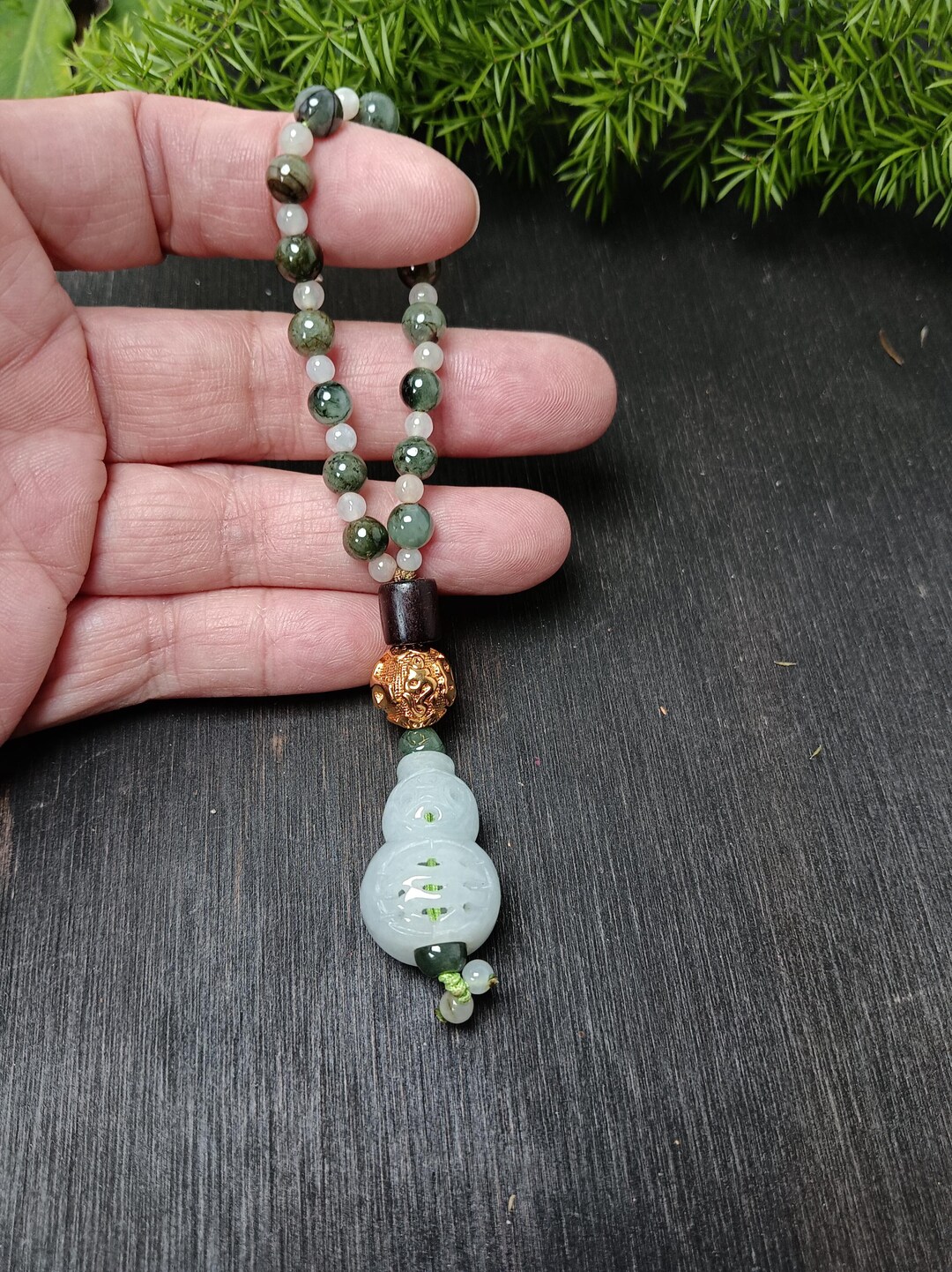 Hollow White Jade Gourd Aroma Pendant | 22-bead Loop | Portable Scent ...