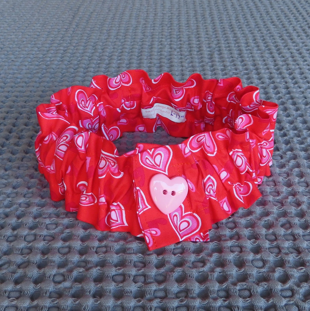 Heart and Soul Dog Scrunchie Collar, Double Ruffle Collar, With Pink ...