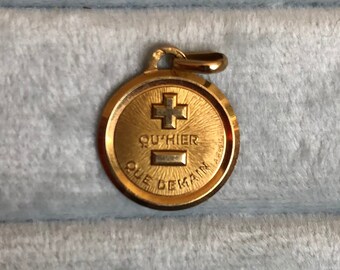 A. Augis Love Token Pendant Plus Quhier Moins Que - Etsy