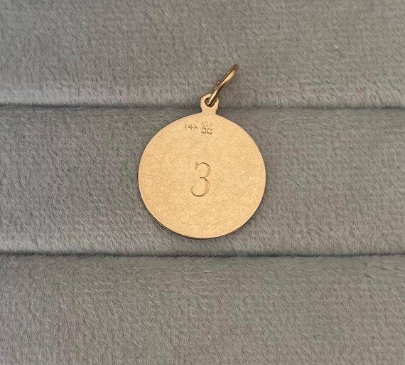 14K Love Token Pendant Plus (+) Qu’hier Moins (-) Que… - Gem