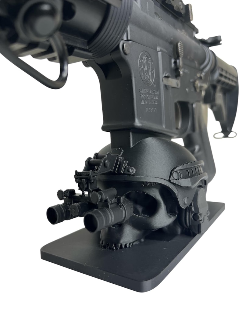 Tactical Skull Gun Stand AR-15 Display Mount 3D Printed Rifle Holder ...