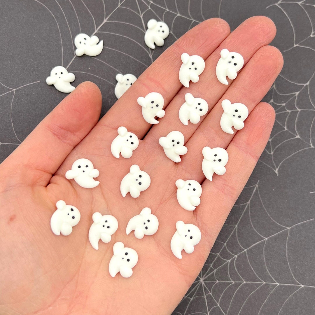 16 Mini Icing Ghosts Royal Icing Ghosts Ghost Cupcake - Etsy