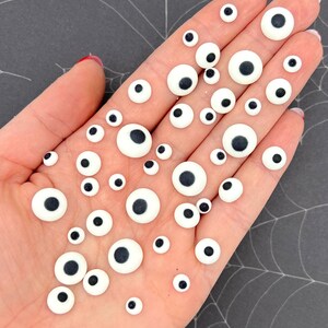 57 Mini Icing Eyeballs - Candy Eyeballs - Halloween Party - Halloween ...
