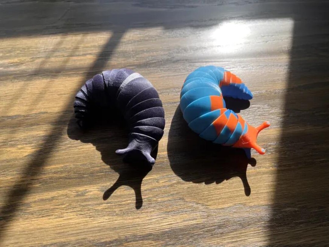 Articulated Flexible Slug Fidget, Cute Toy, 3D Printed - Etsy