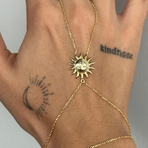 Sun Face Hand Chain Bracelet, Adjustable Gold Plated Sun Charm Jewelry ...