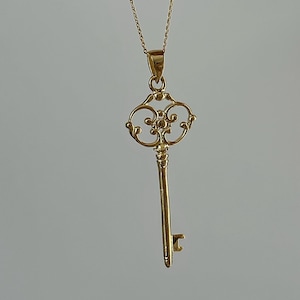 Vintage Key Necklace, Gold Skeleton Key Pendant, Elegant Key Charm ...