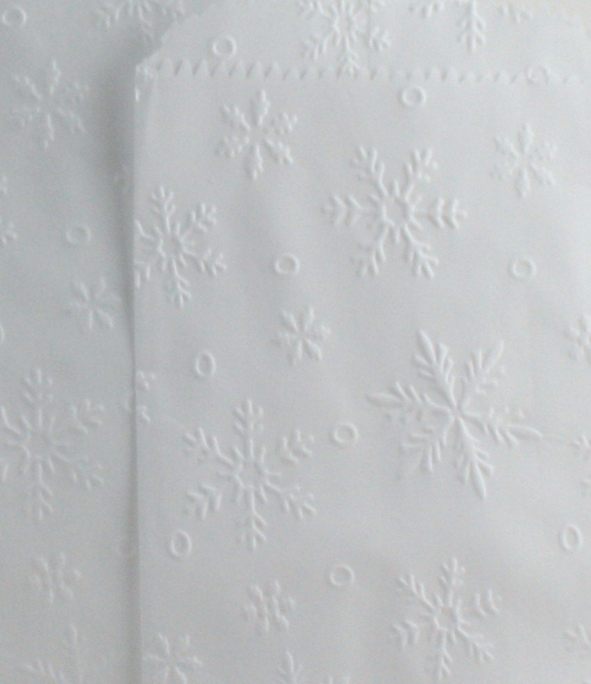 20 Snowflake Embossed Paper Bags Choice of Size/color | Etsy